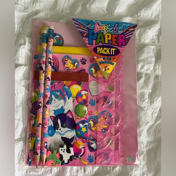 Lisa Frank | Office | Vintage 99s Y2k Lisa Frank Paper Pack It With Cat ...